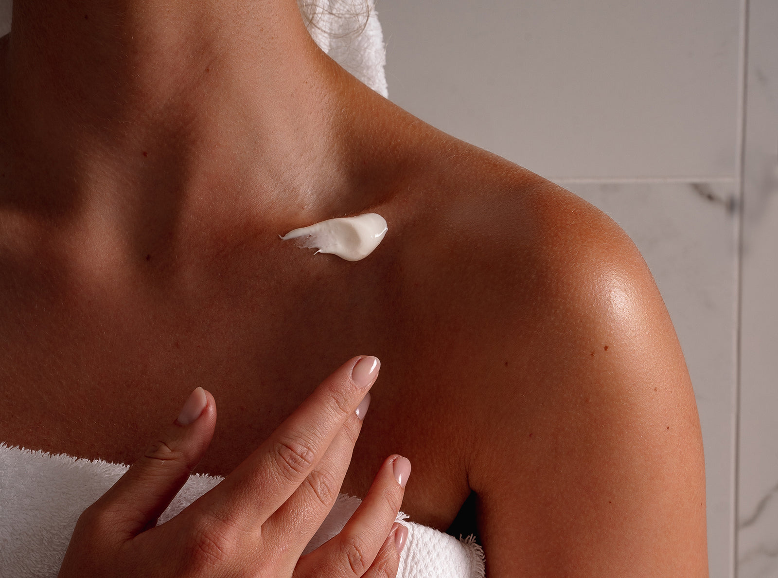 What 3 Hormones Can Affect Our Skin Health Ishga Us 2281
